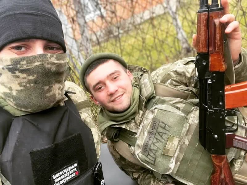 Назавжди в строю. 19-річний Богдан Думанський з Полтавщини повертається додому на щиті. Читайте ...
